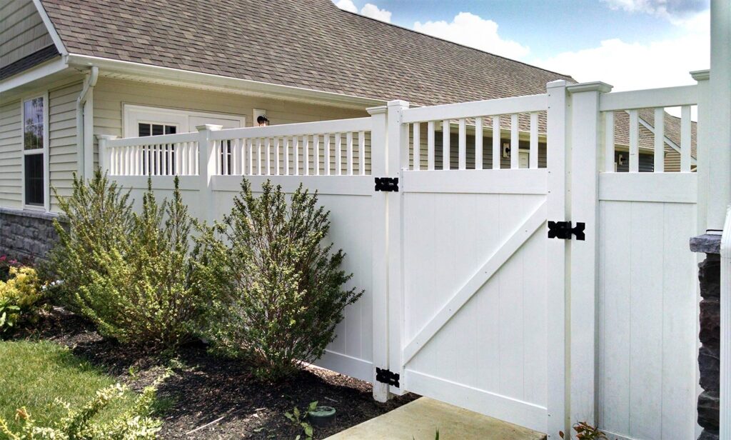 Bristol - KVT Keystone Vinyl Fence