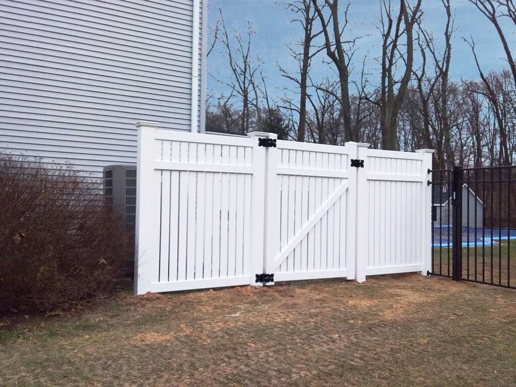 Yeager - KVT Keystone Vinyl Fence